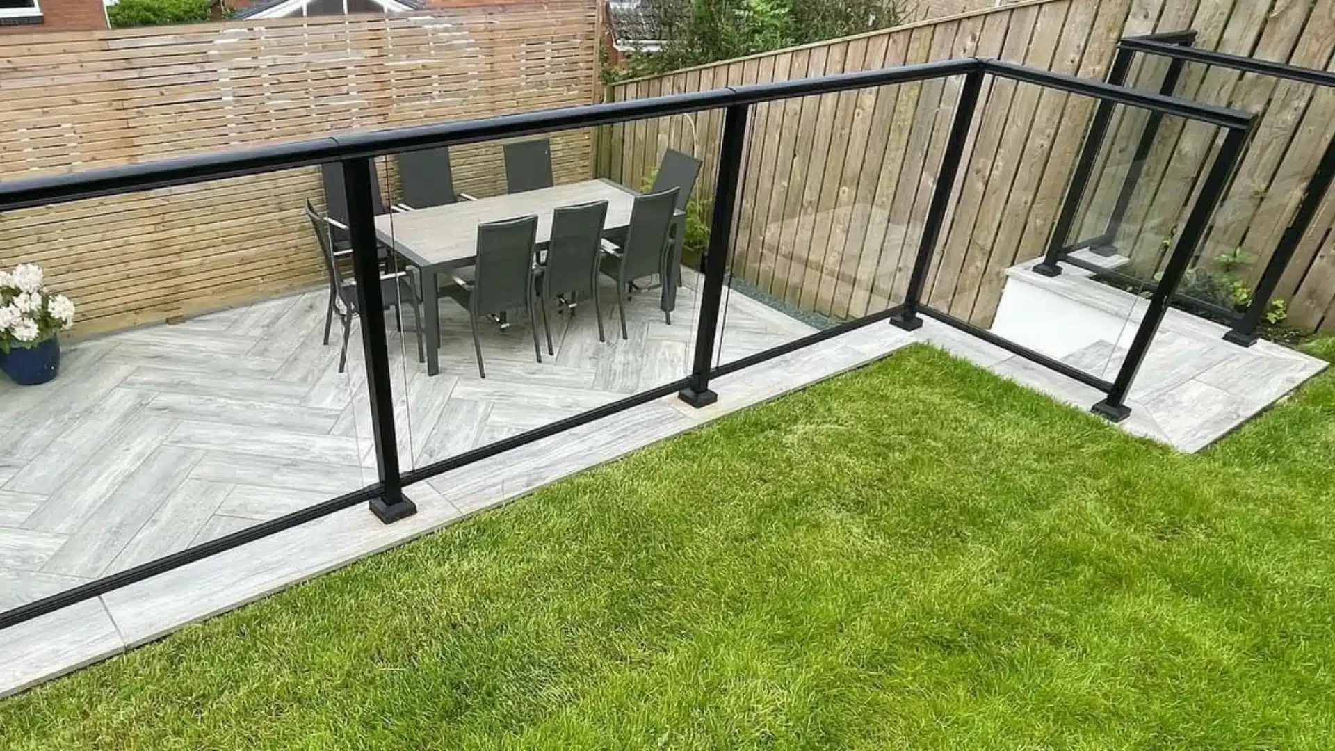 Aluminium & Glass Balustrade Panels For Gardens & Decking