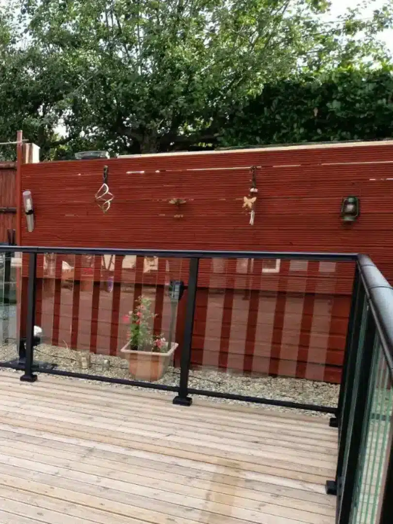 Aluminium & Glass Balustrade Panels For Gardens & Decking